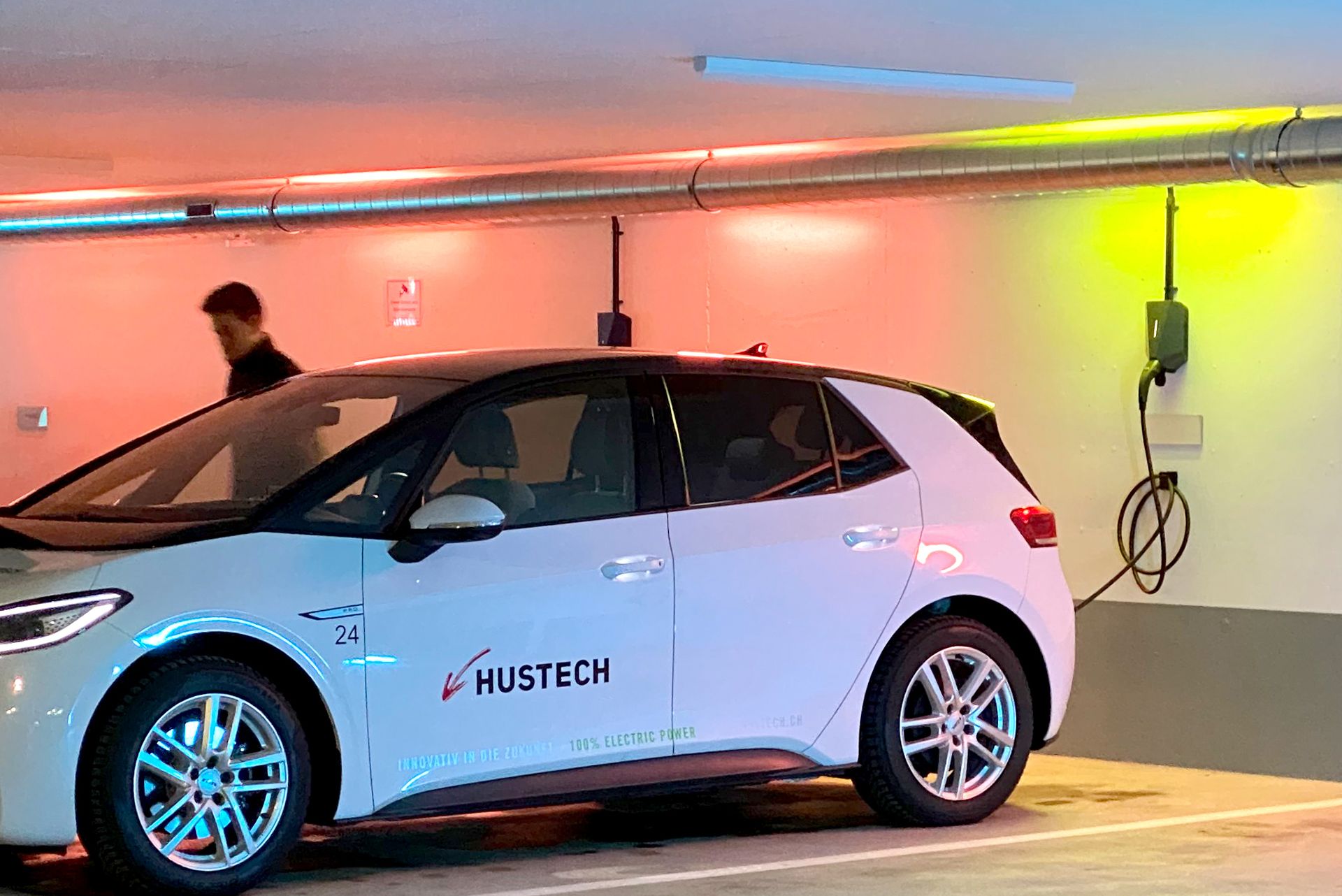 simplee Partner Story | Hustech Installations AG